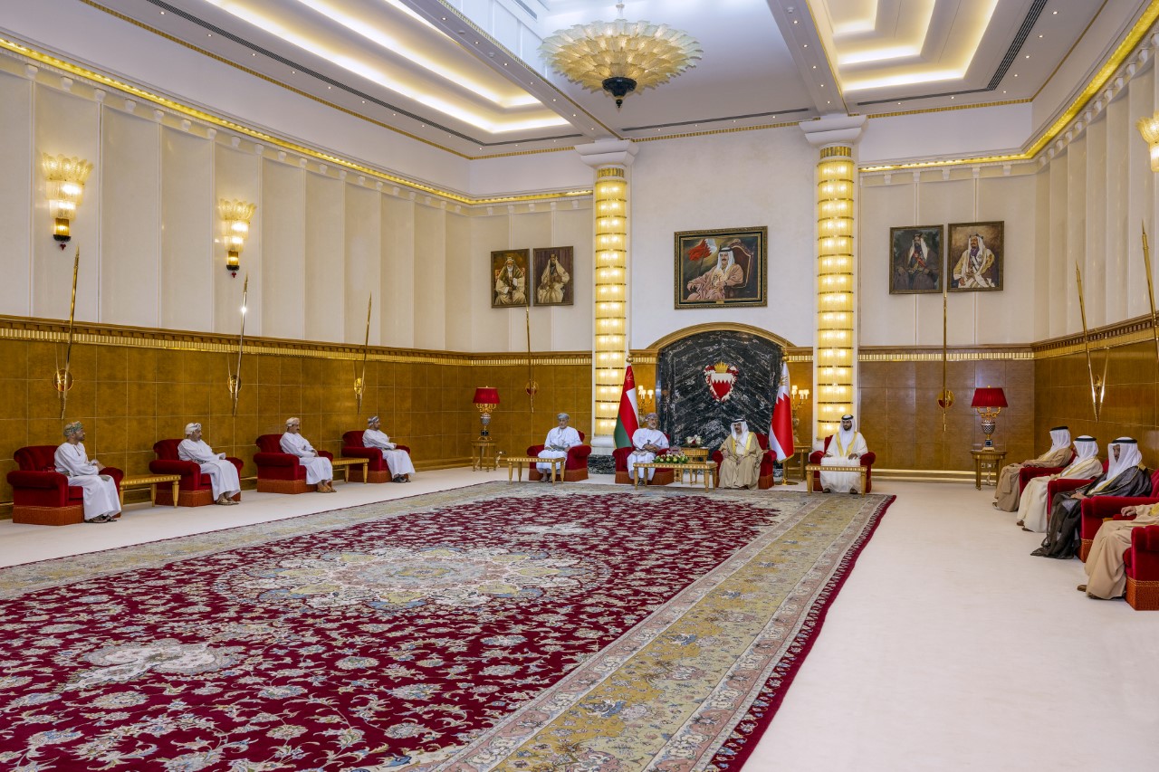 His Majesty holds meeting with King of Bahrain - FM.gov.om